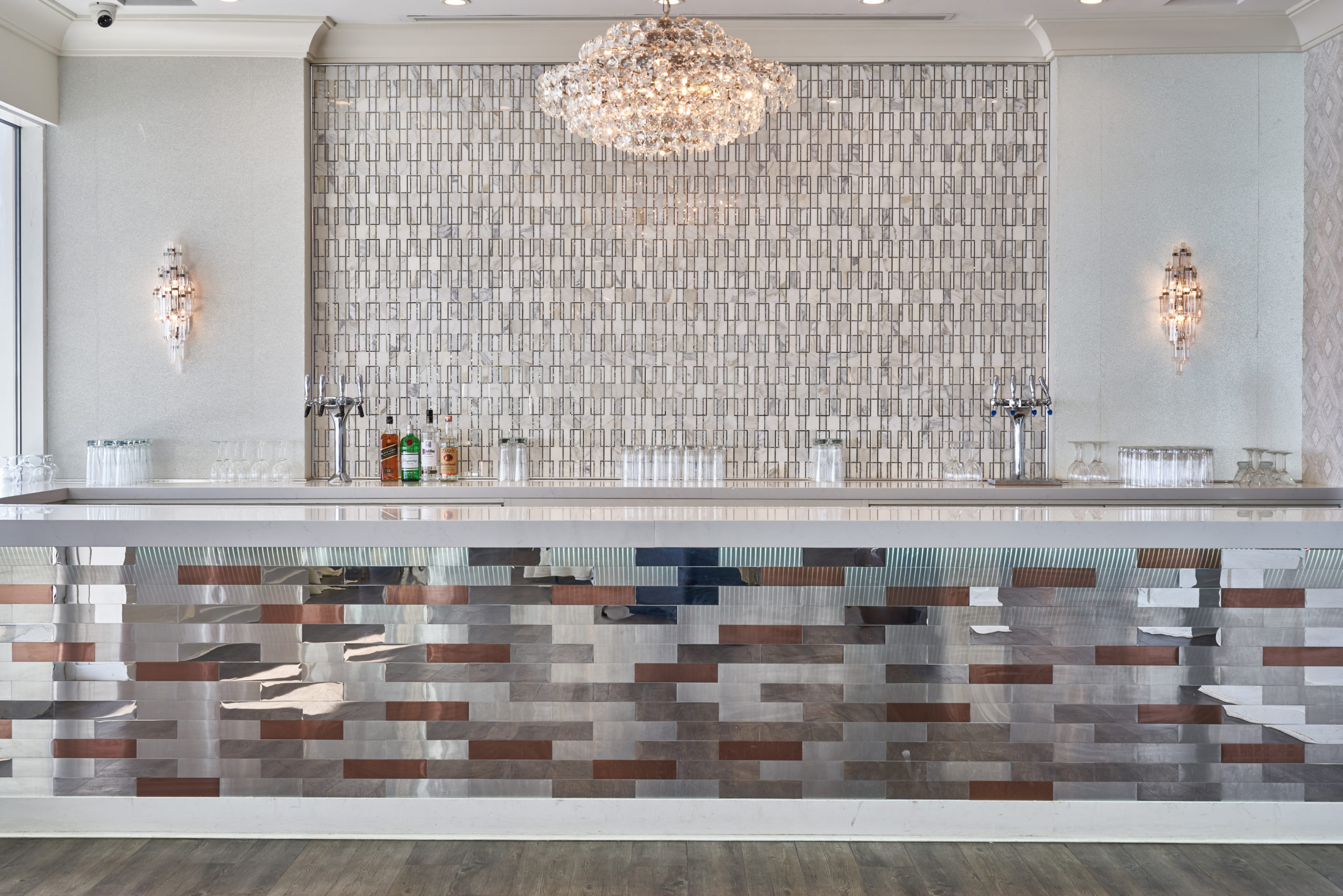 Contemporary Bar - Mission Tile West